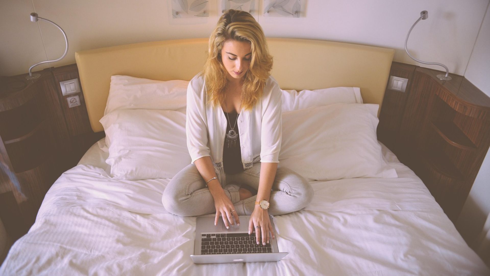 Robot Rock: 10 Smart Home Products To Get & 10 That Are Overhyped