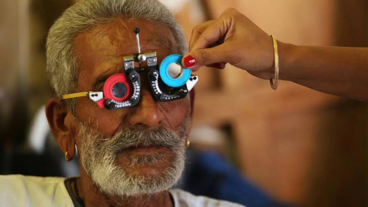 Waiting for a sight miracle? Revolutionary eye implant restores reading ...