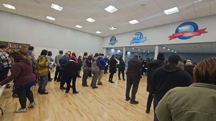 Long lines frustrate municipal election voters, no results in Edmonton ...