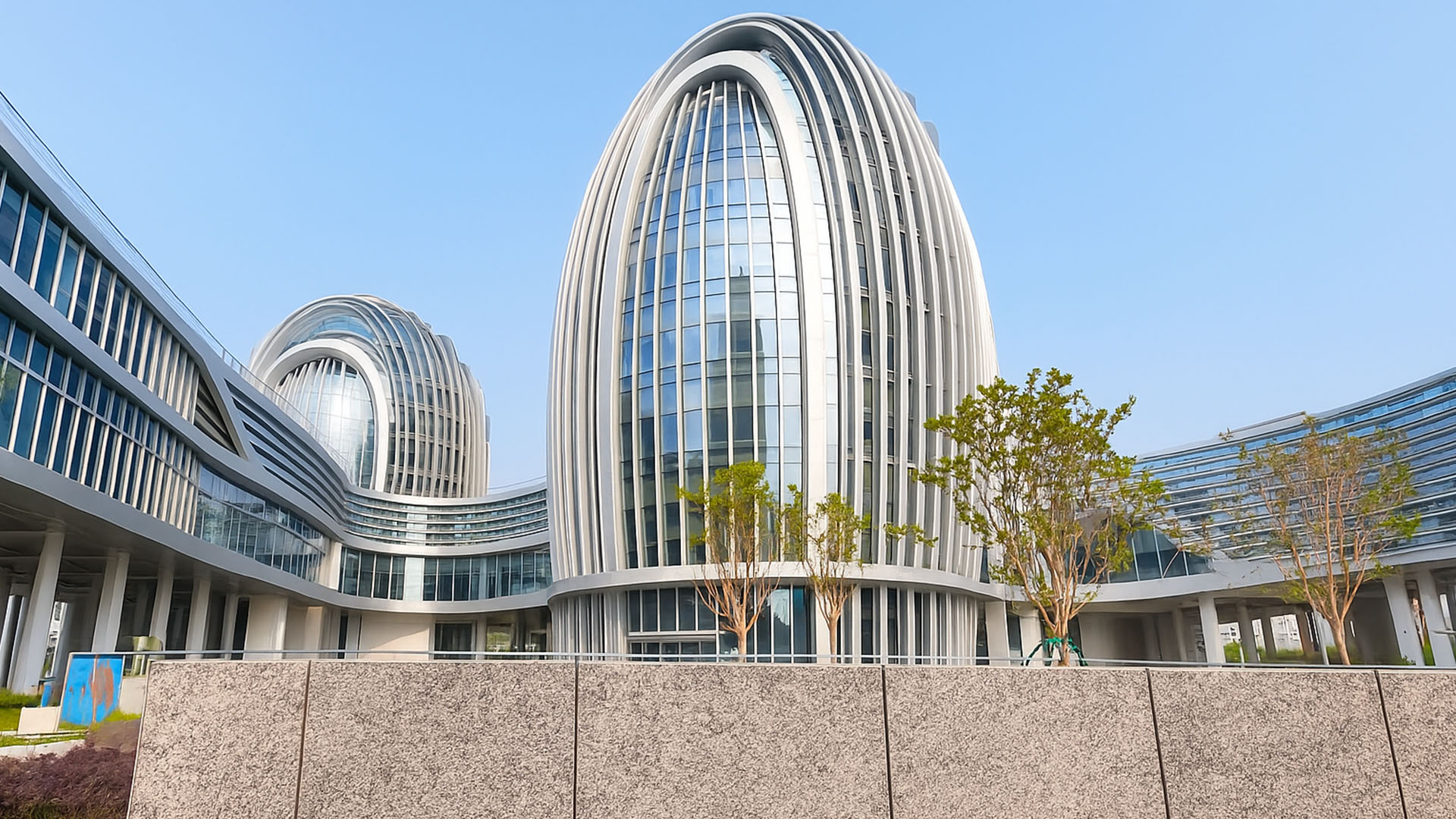 Walking in China’s Dome Building – 4K