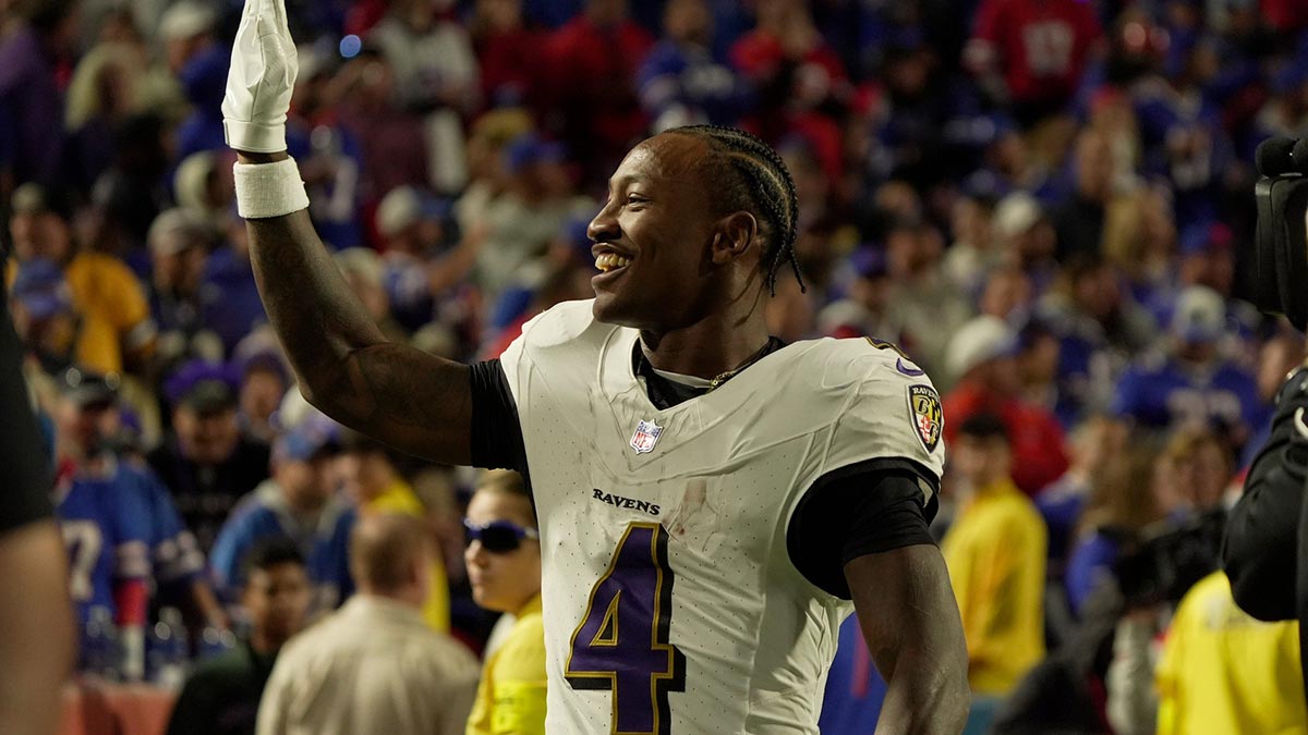 Ravens WR Zay Flowers apologizes to reporters for ducking media after ...