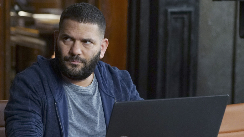 Does Huck Die In Scandal?