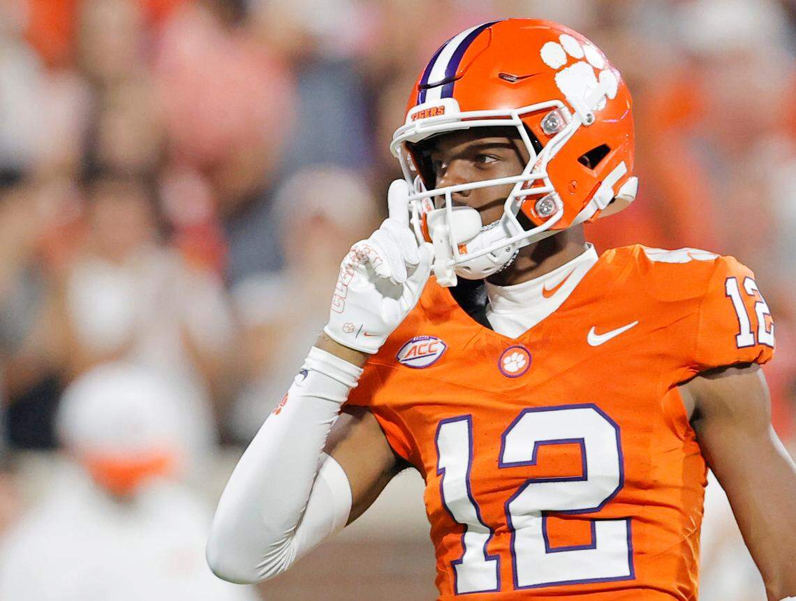 Injury update on Clemson's Bryant Wesco Jr. after scary fall, hospital trip