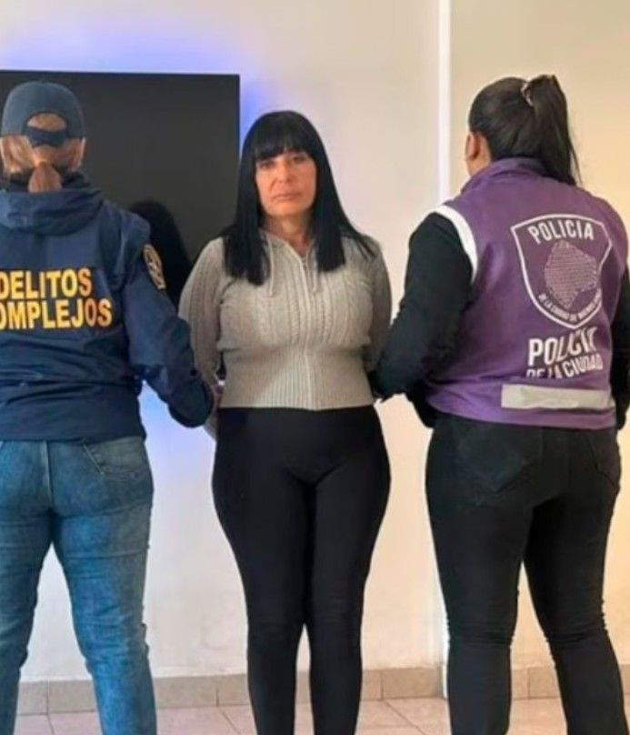 Ayelén Paleo sorprendió al revelar que llevará a Carmen Barbieri a la ...