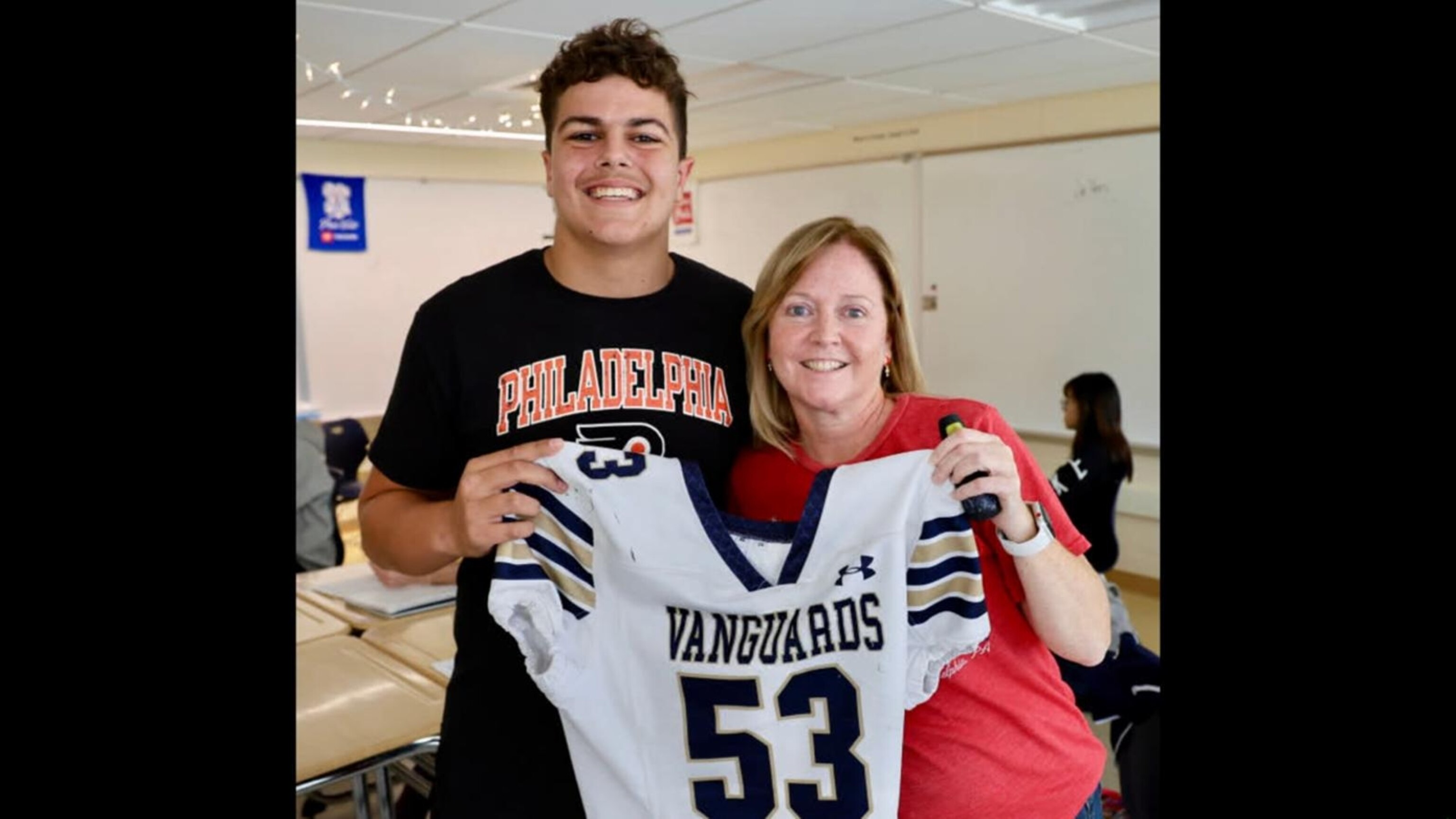 High school football seniors tell David Muir about teachers who shaped ...