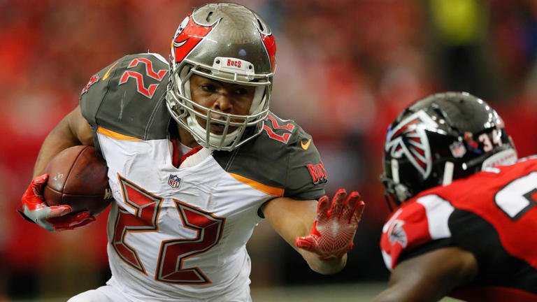 Former NFL player Doug Martin died after struggling with officers while ...