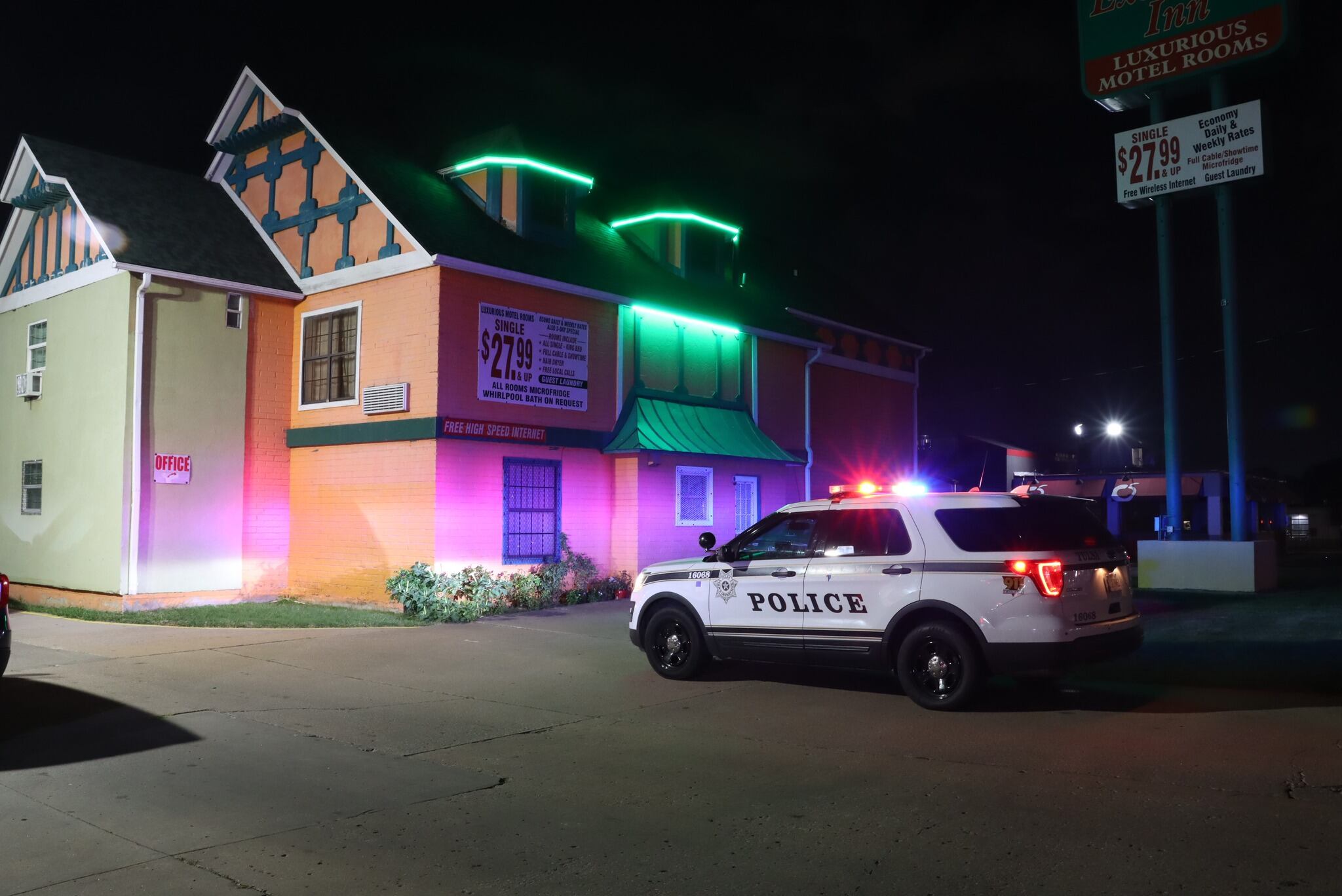 Tulsa Police look into fatal shooting at east Tulsa hotel