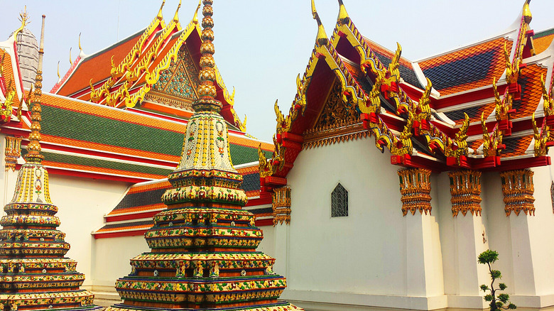 Etiquette Rules You Need To Know Before Visiting A Temple In Thailand
