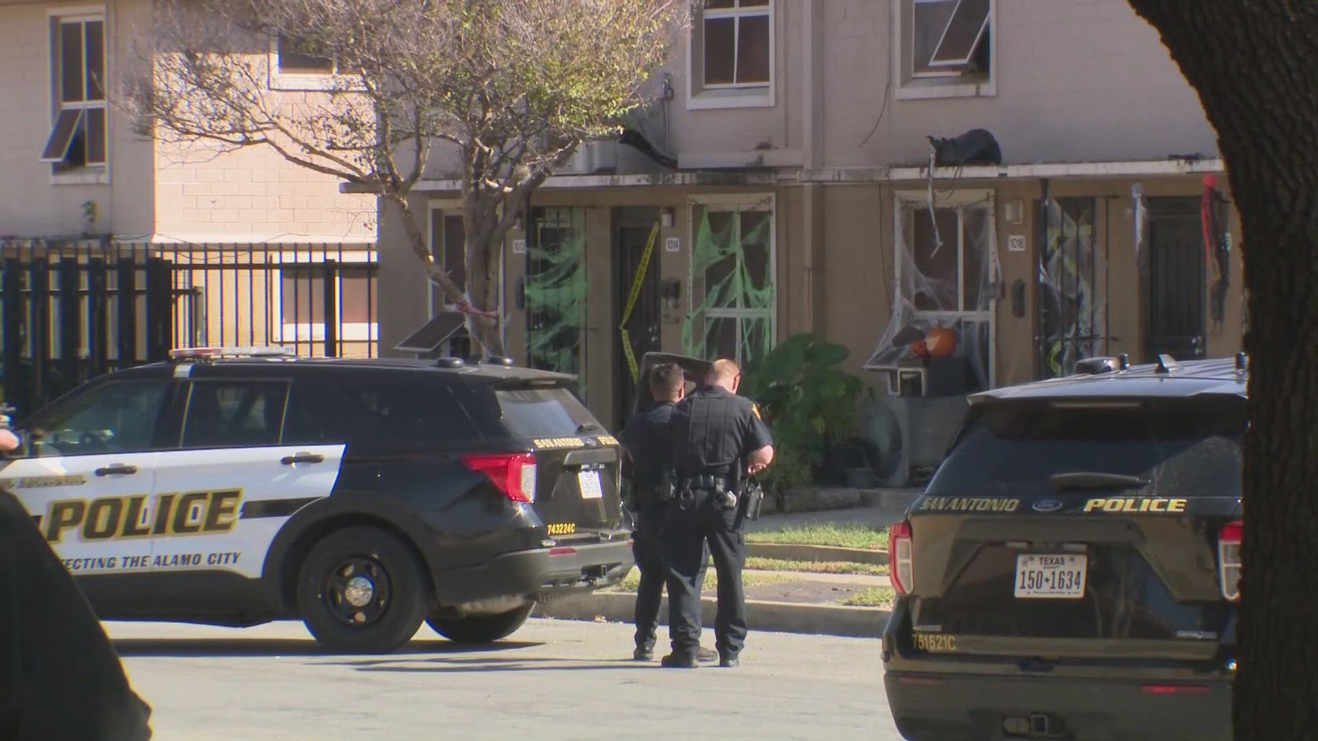 SAPD: 2 wanted on aggravated robbery charges arrested after brief west ...