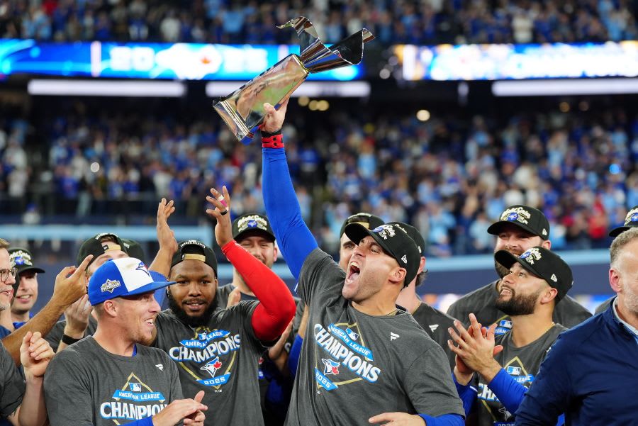 Springer’s homer sends Blue Jays into World Series with 4-3 win over ...