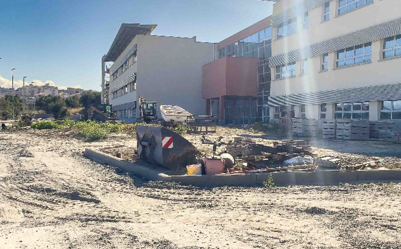 Catanzaro, ancora nessun taglio del nastro per il nuovo scientifico ...