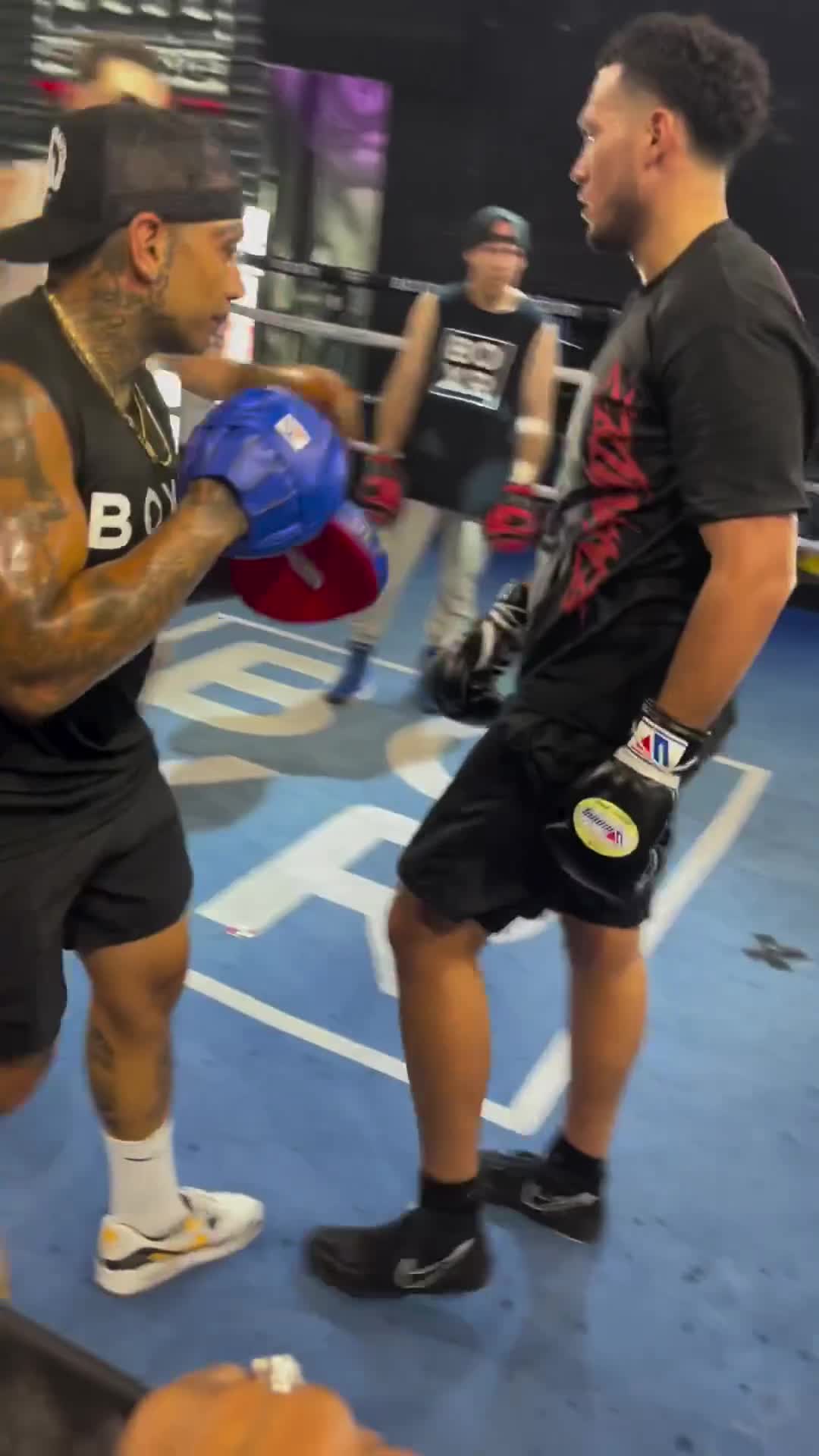 David Benavidez Working The POWER Jab In Camp