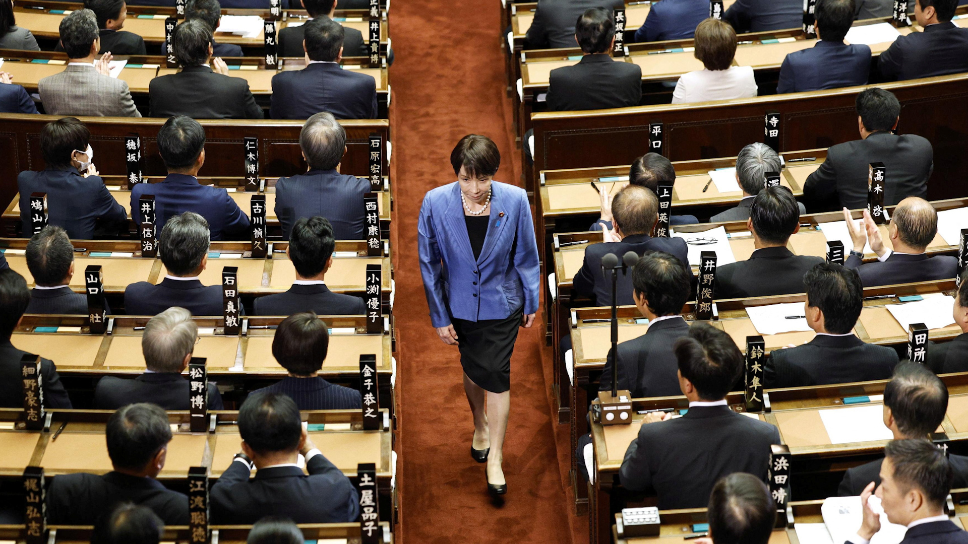 Applause in parliament as Japan gets first female prime minister