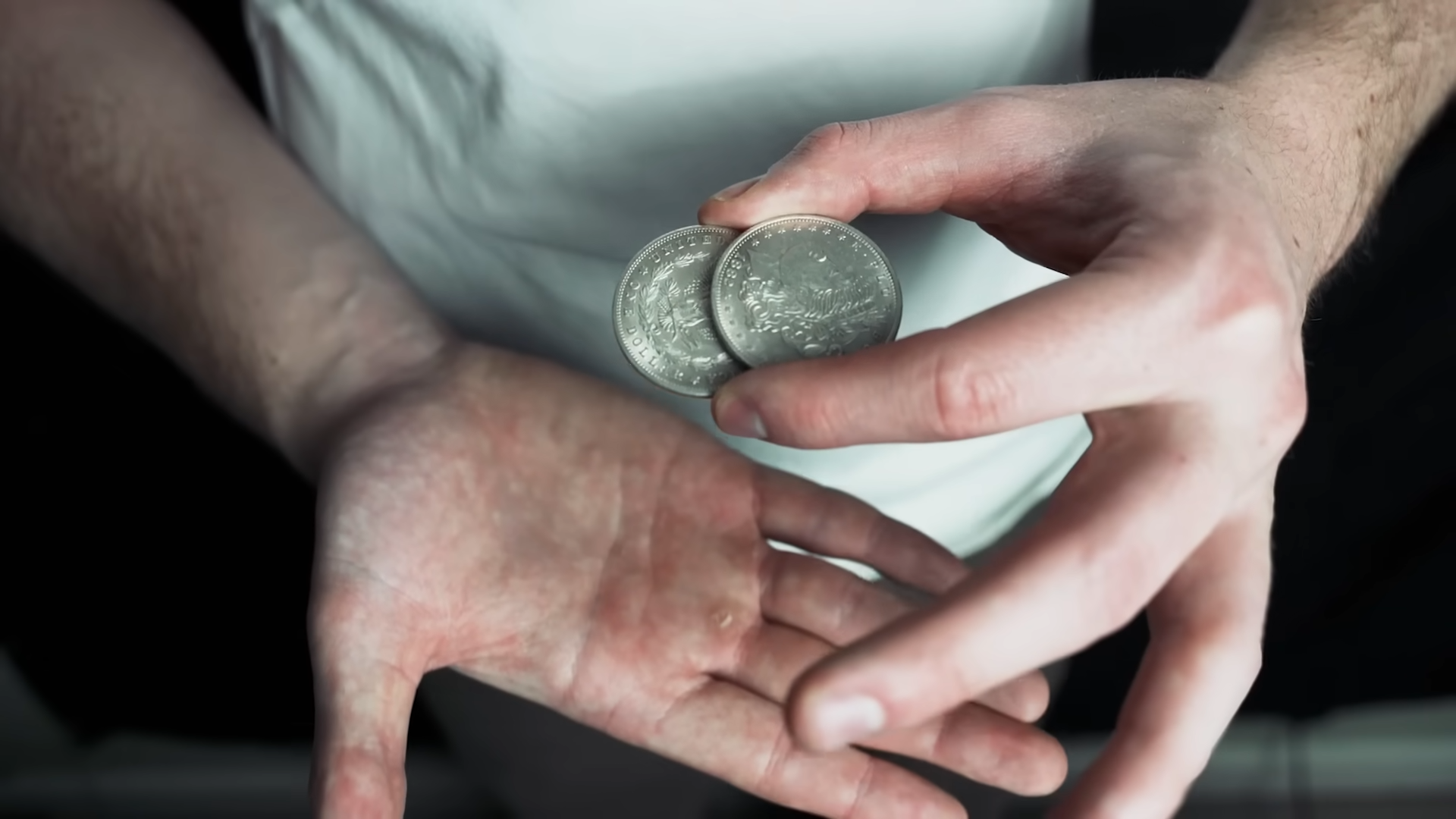 Simple coin tricks that look incredible