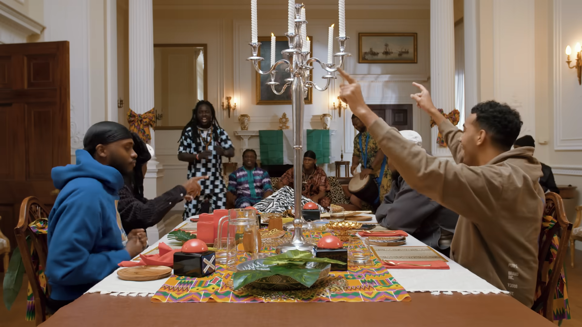 King Kenny hosts the wildest dinner party yet