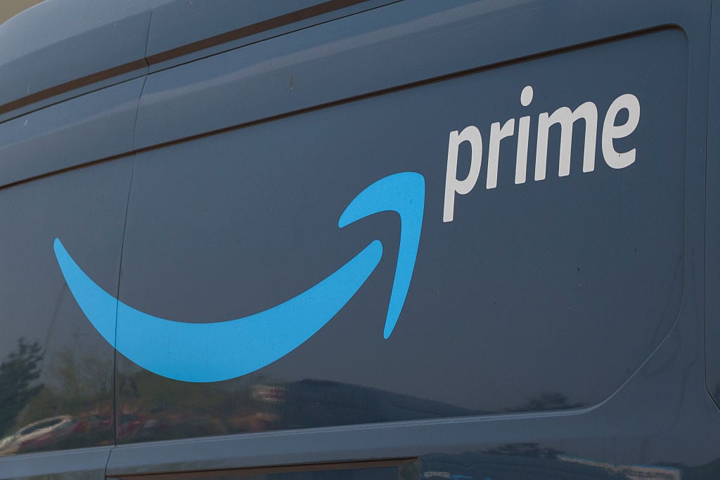 Is Amazon still delivering packages during the AWS outage?