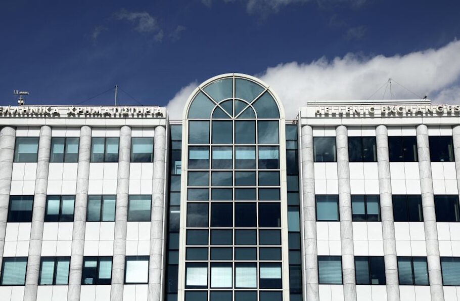 Χρηματιστήριο: Με το δεξί τον Μάιο εν μέσω καταιγίδας, ασανσέρ οι τράπεζες