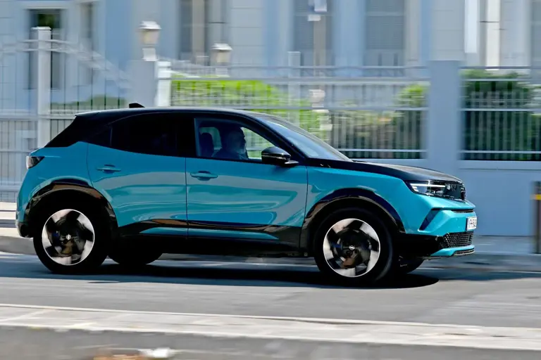 Οδηγούμε το SUV Mokka Electric με το οποίο η Opel μας τοποθετεί στο μέλλον
