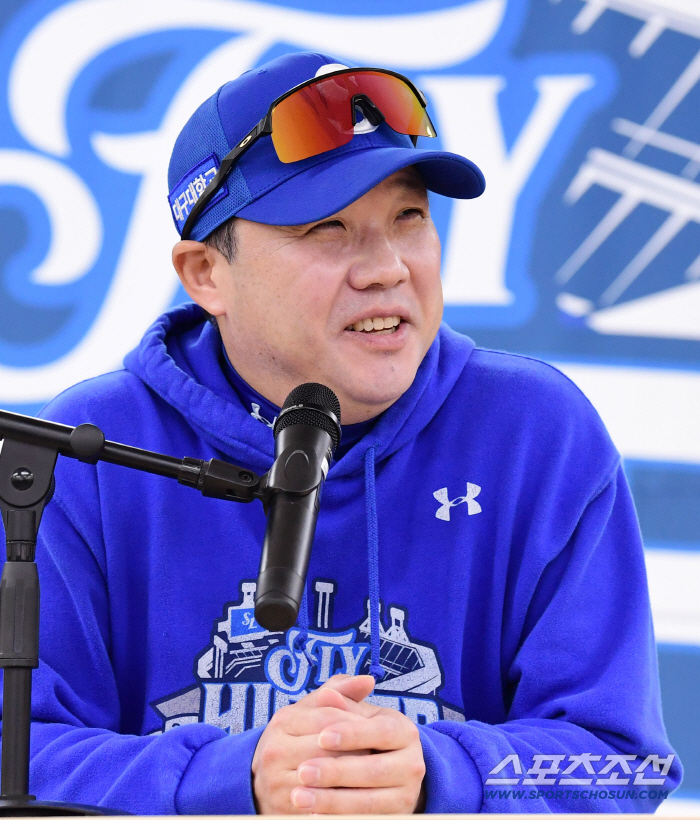 I'm sure nowCoach Park Jin-man's strongest pitcher, Lee Ho-sung and Bae ...