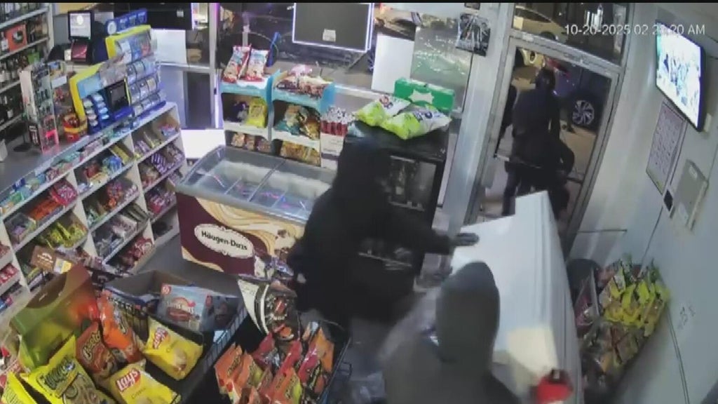 At least 29 business burglaries reported across Chicago since September ...