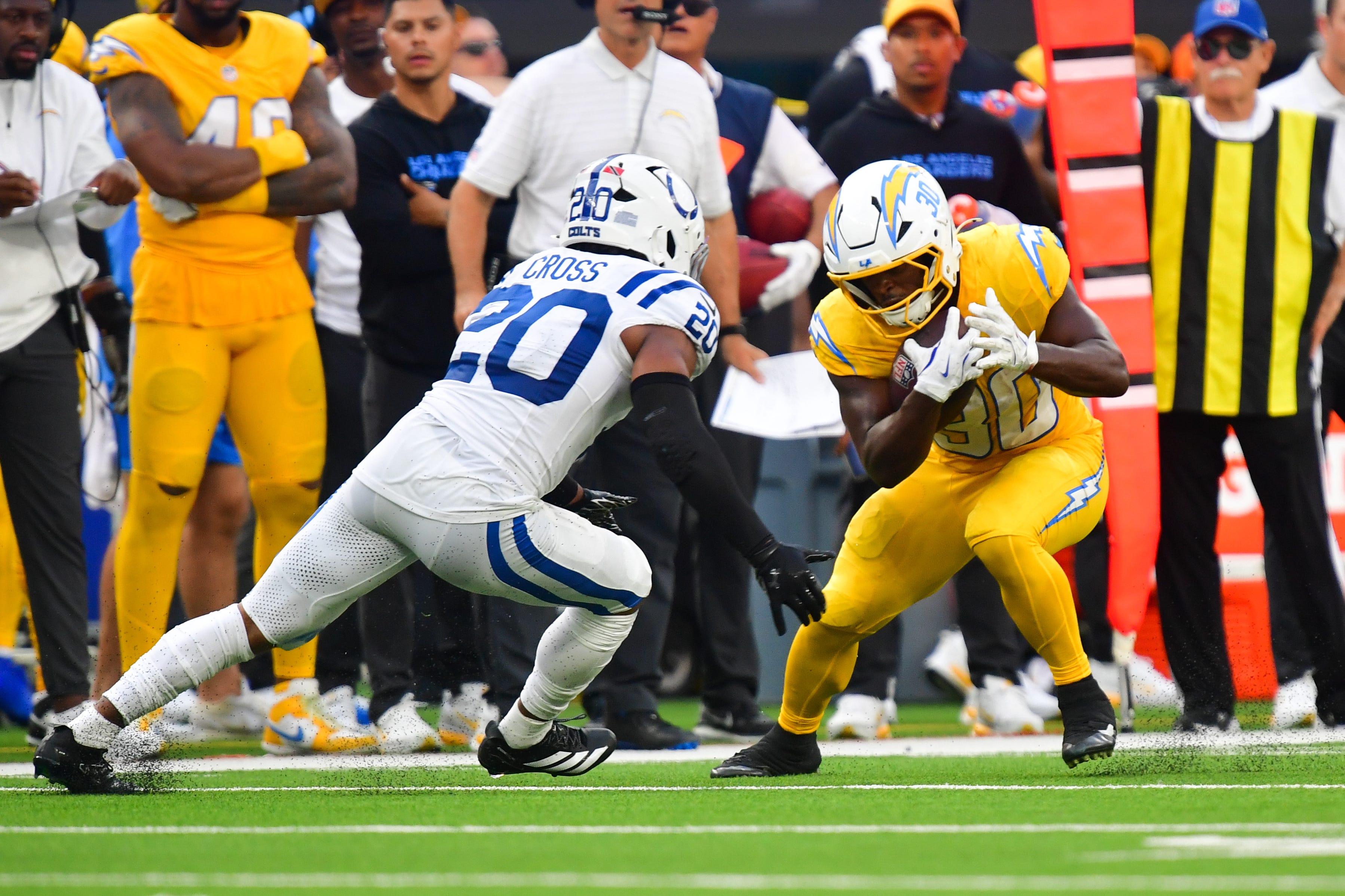 3 matchups to watch in Chargers' Week 8 primetime tilt vs. Vikings