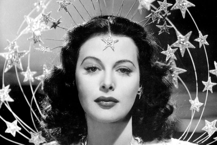 Hedy Lamarr: Aktris Hollywood yang Jadi Pelopor Teknologi Wi-Fi, GPS ...