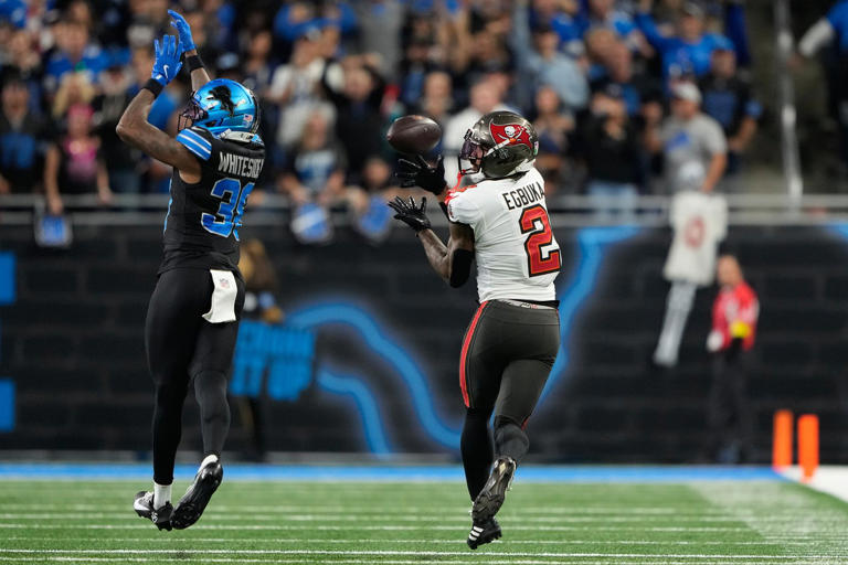 Dan Campbell thrilled by makeshift secondary after beating Tampa Bay 24-9