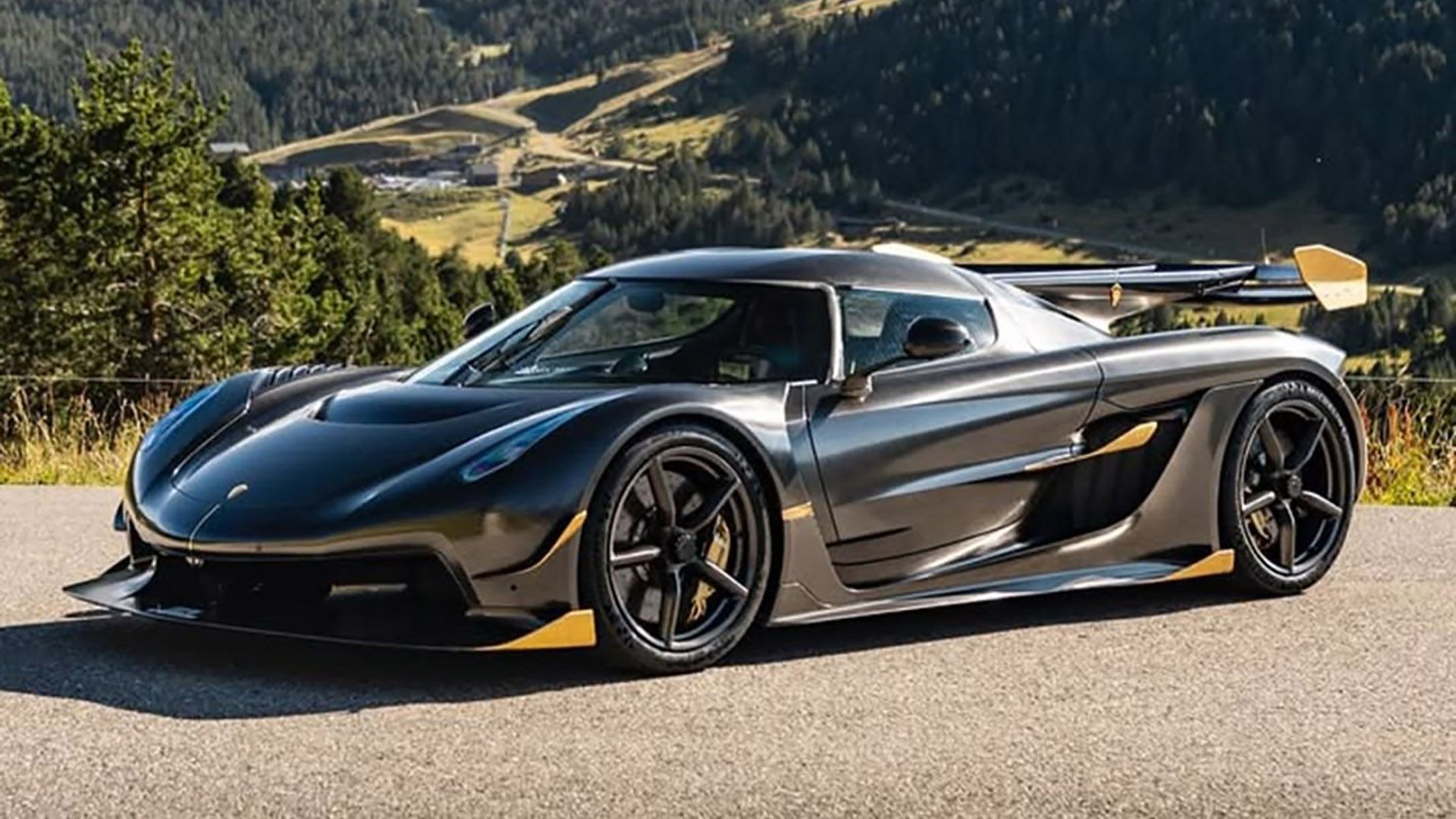 Burned Koenigsegg Jesko Has Been Replaced By A Nearly-Identical Car