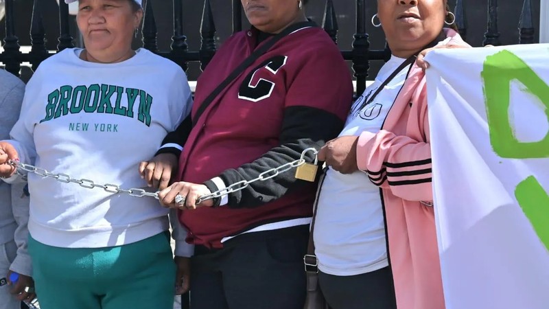 Overcome Heights community pledges to chain themselves to Parliament ...