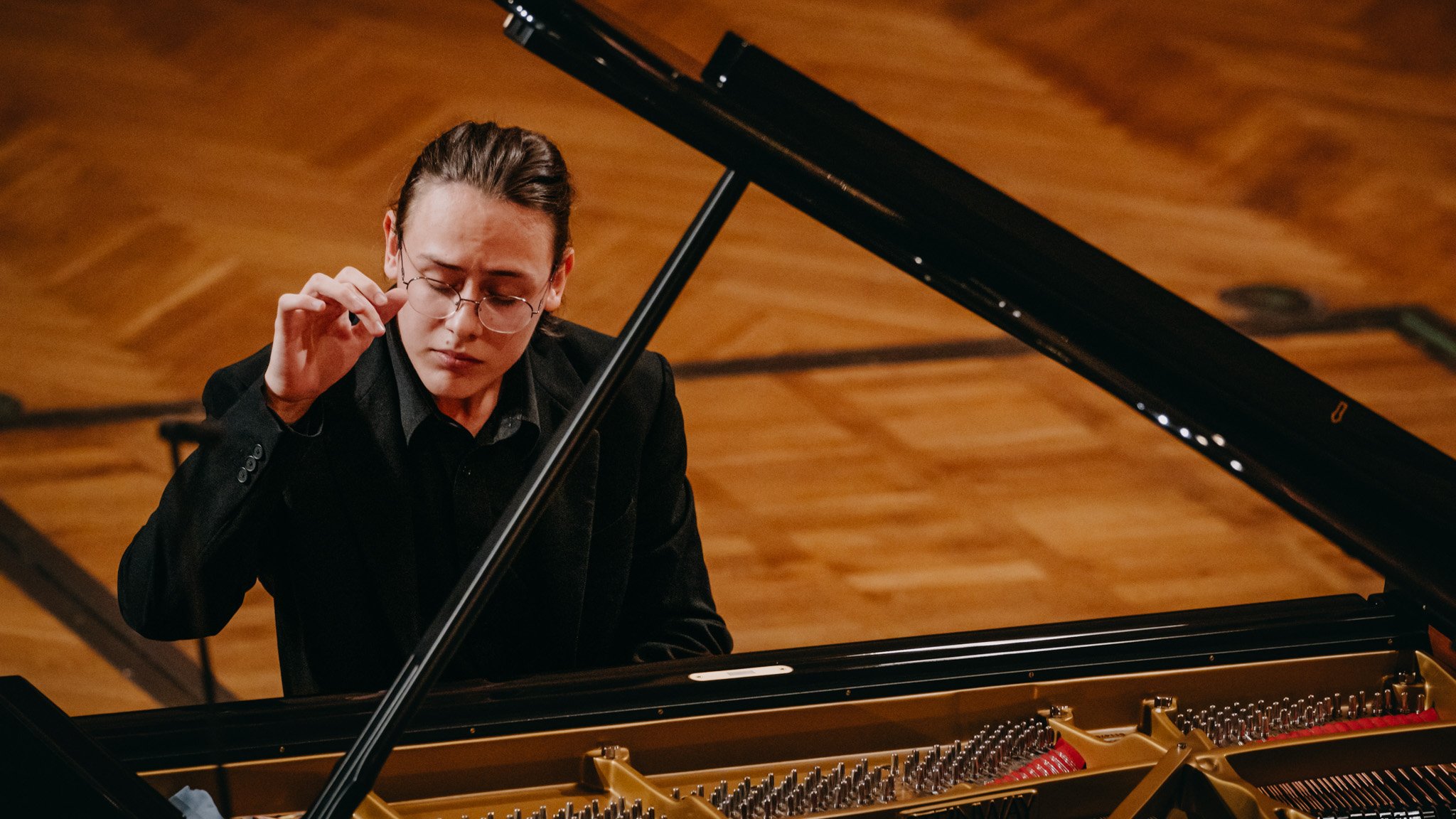 Nie tylko Piotr Alexewicz. Dwójka innych Polaków doceniona na konkursie ...