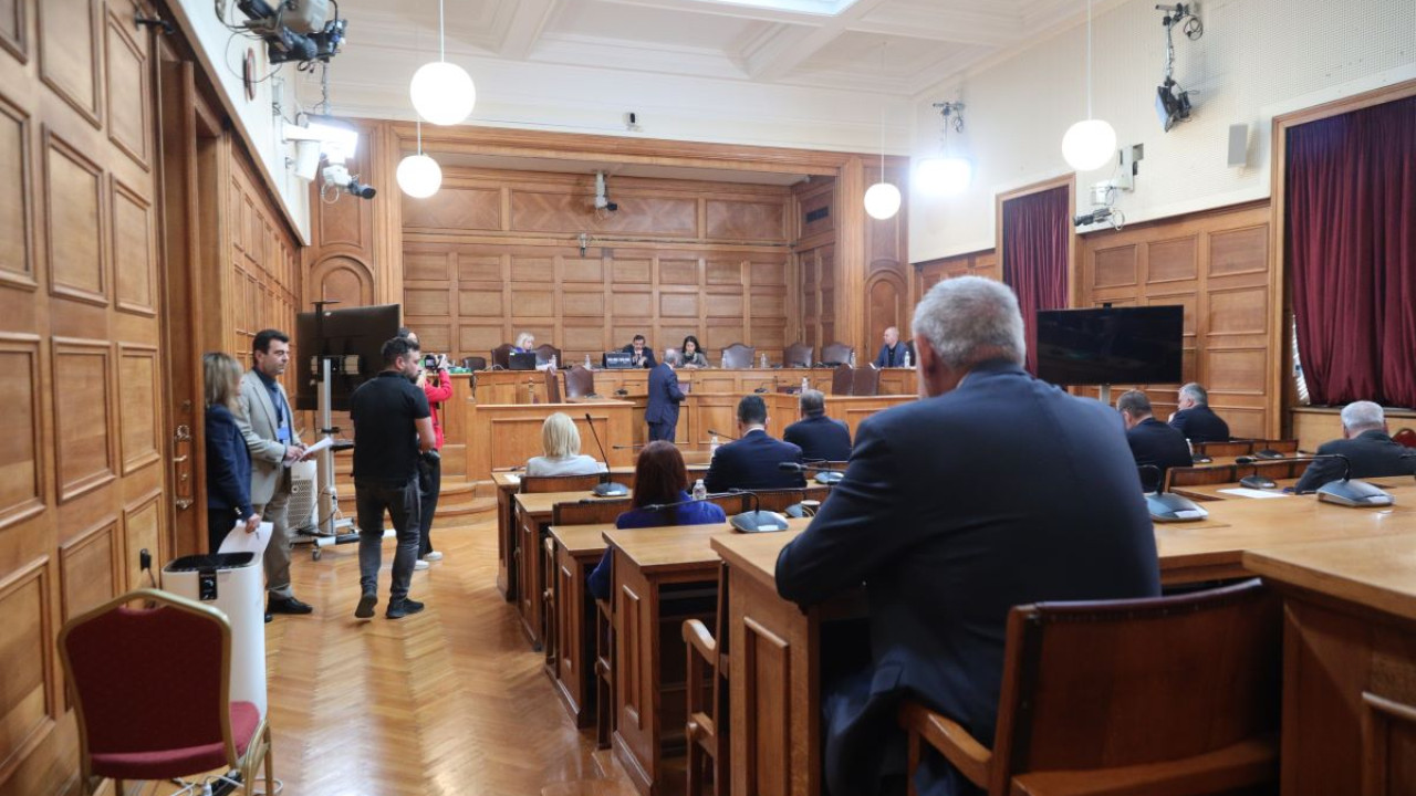 ΣΥΡΙΖΑ για ΟΠΕΚΕΠΕ: Η ΝΔ επιχειρεί να θάψει μια υπόθεση με εικονικές ...