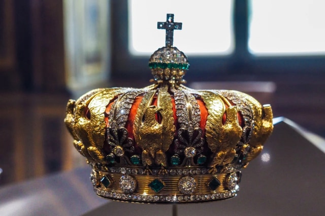 All Of The Multi-Million Jewels Stolen At The Infamous Louvre Museum Heist