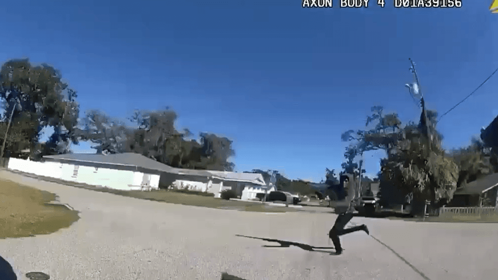 20-year-old man caught on camera yelling for mom during arrest in Florida