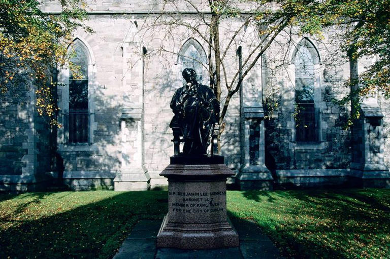 Benjamin Lee Guinness's extraordinary life and what House of Guinness ...