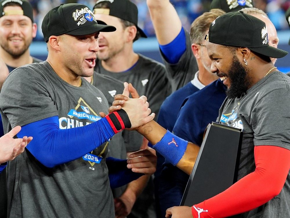 'This is Canada’s team': Blue Jays defeat Seattle Mariners in an ...