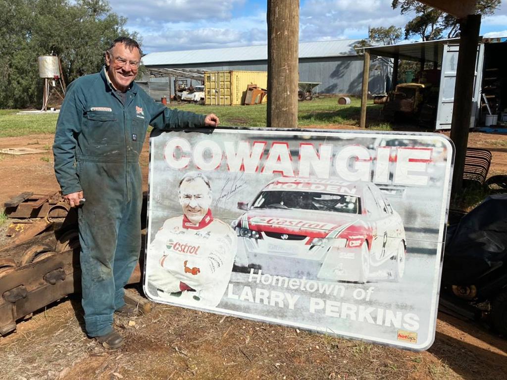 “Bring it back”: Holden Bathurst legend’s tribute stolen