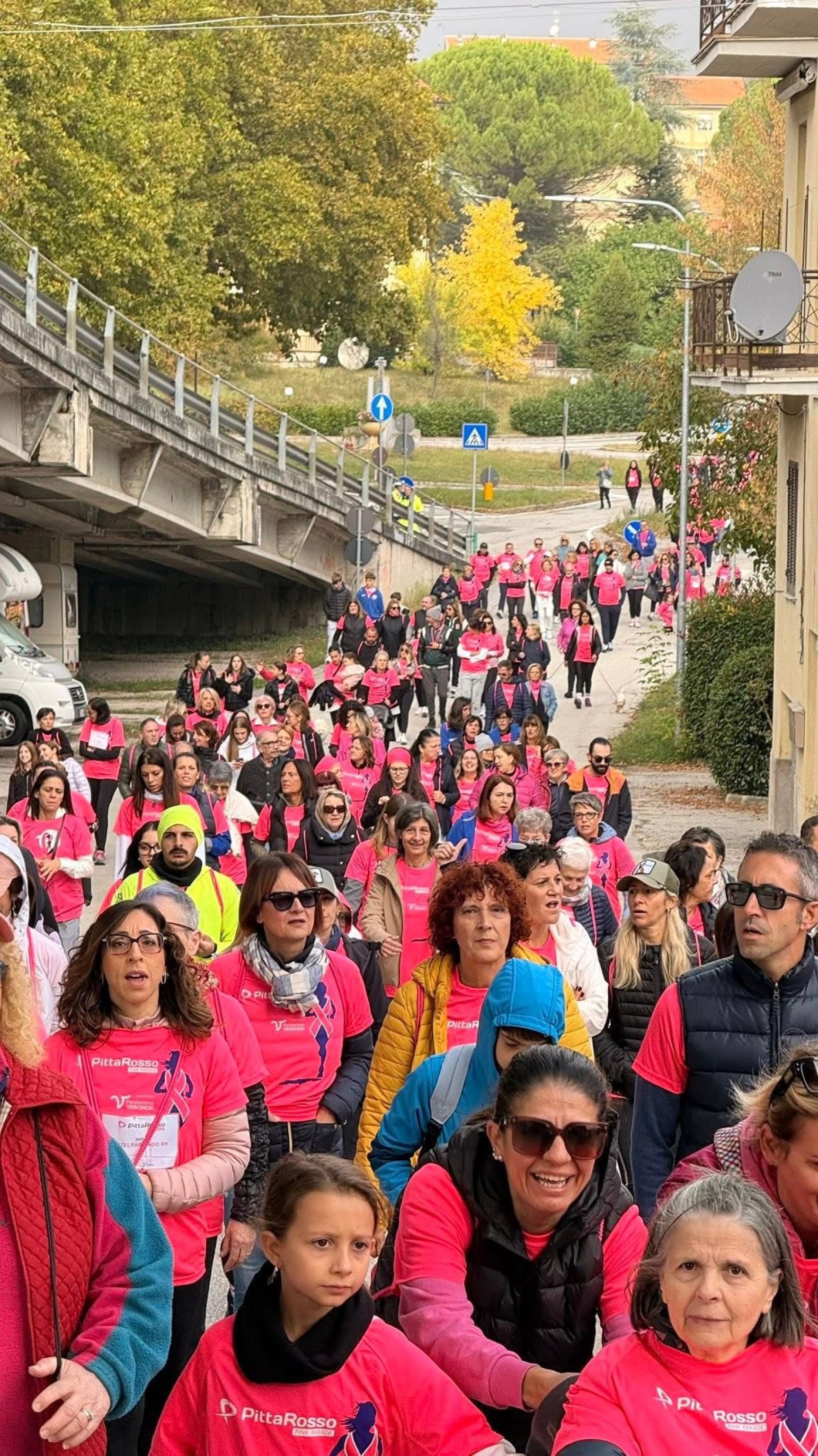 Oltre 400 persone alla Pink Parade a Castelraimondo