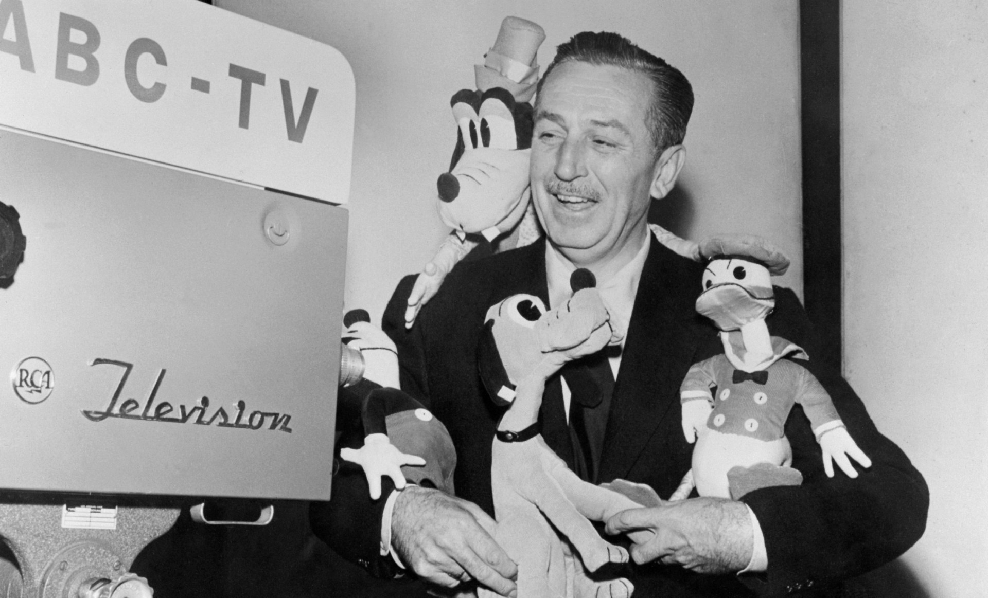 Dark facts that will ruin your childhood