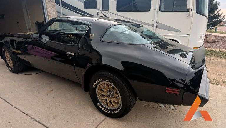 Two Pontiac Trans Ams Steal the Spotlight at Classic Car Auction Group ...