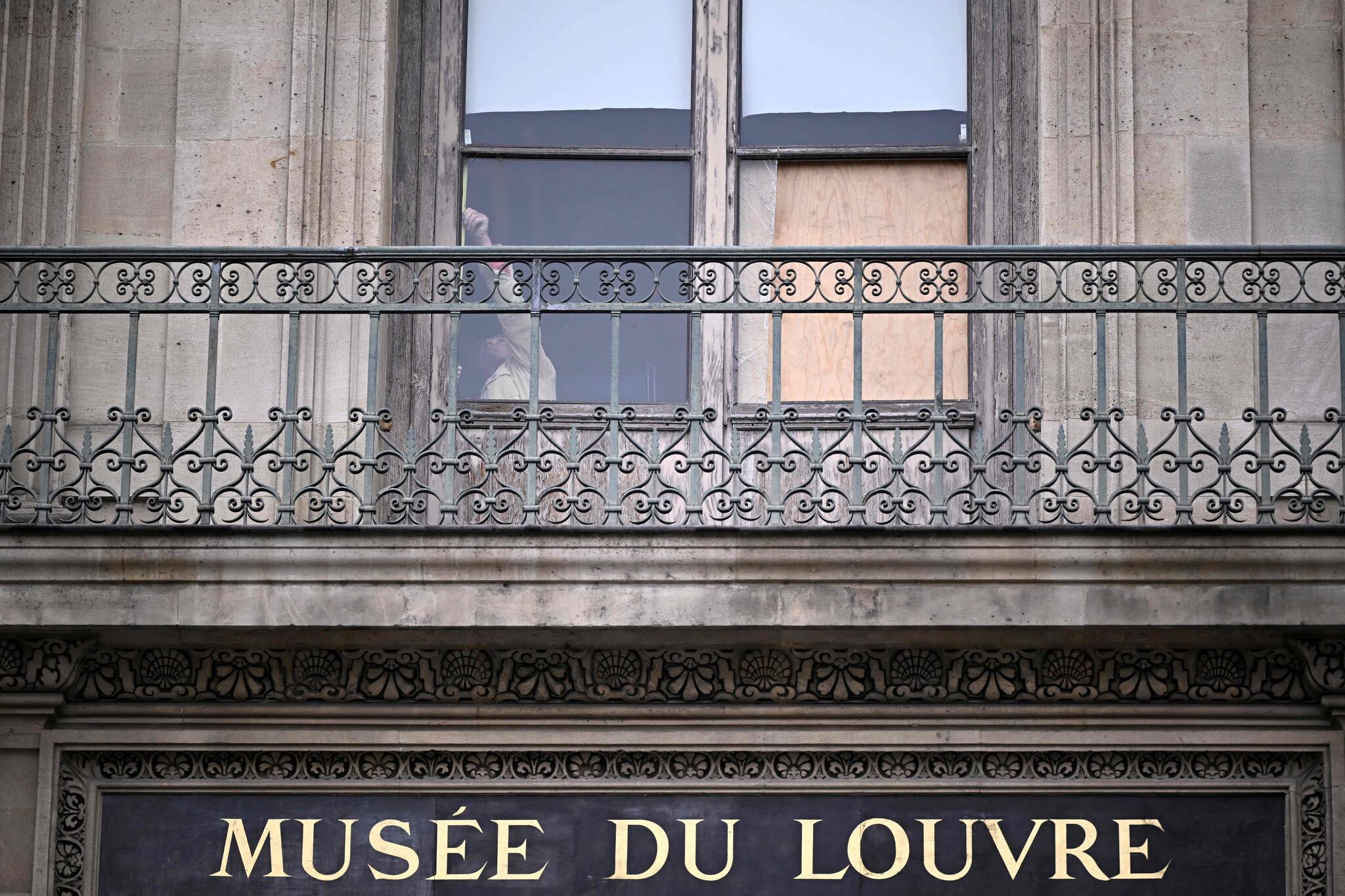 88 Millionen Euro Beute bei spektakulärem Louvre-Einbruch