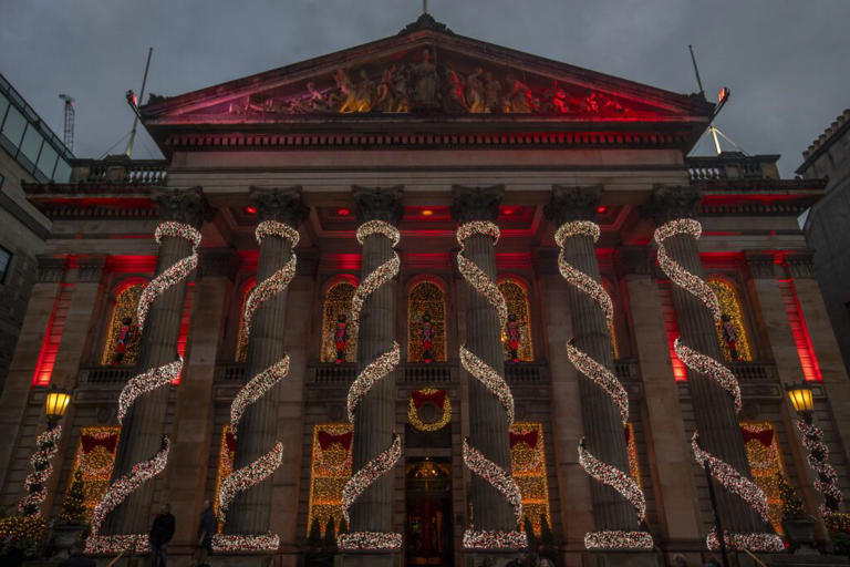 Locals shocked after Edinburgh landmark puts up Christmas lights – in ...