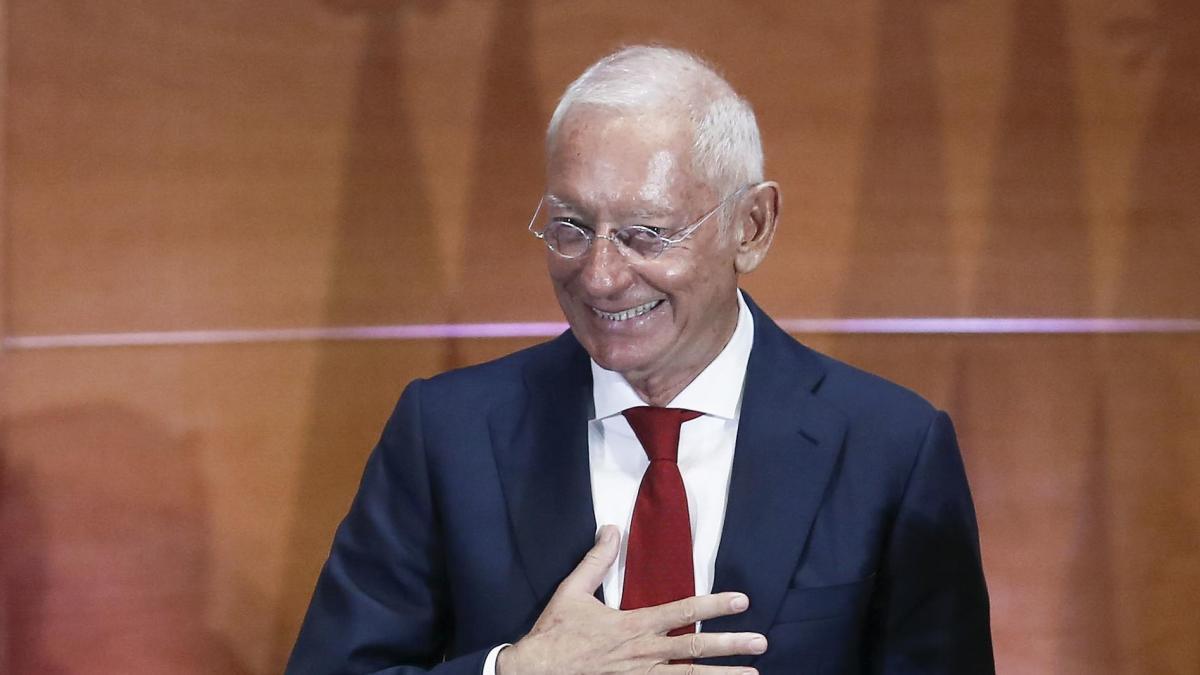 Los albaceas de Isak Andic piden “respeto” para su hijo Jonathan y ...