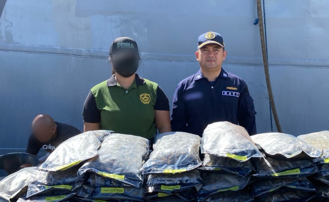 Navy patrol gunboat’s West PH Sea patrol yields illegal drugs, rocket ...