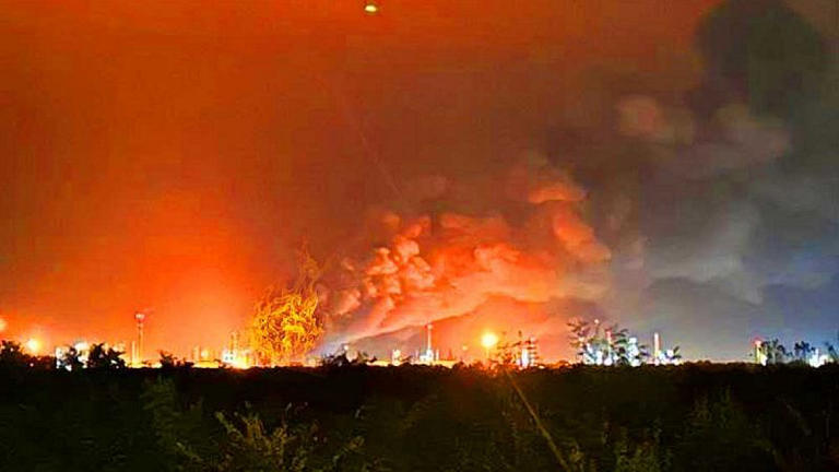 Fire at Hungary's largest refinery contained, no injuries reported