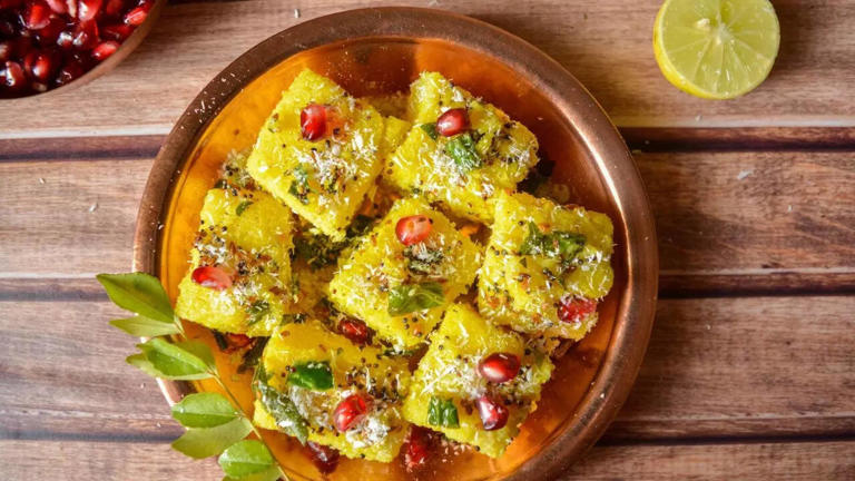Healthy desi snacks for weight loss: 6 Delicious Indian options to stay fit