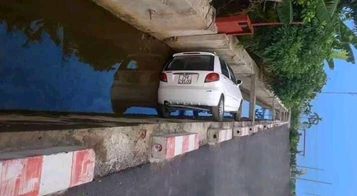 20 Photos Where It's Unclear How Gravity Works