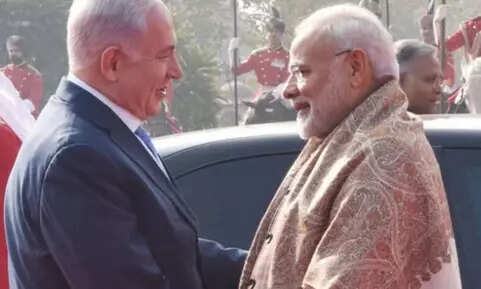 PM Modi Expresses Gratitude to Netanyahu on Diwali and Birthday Wishes
