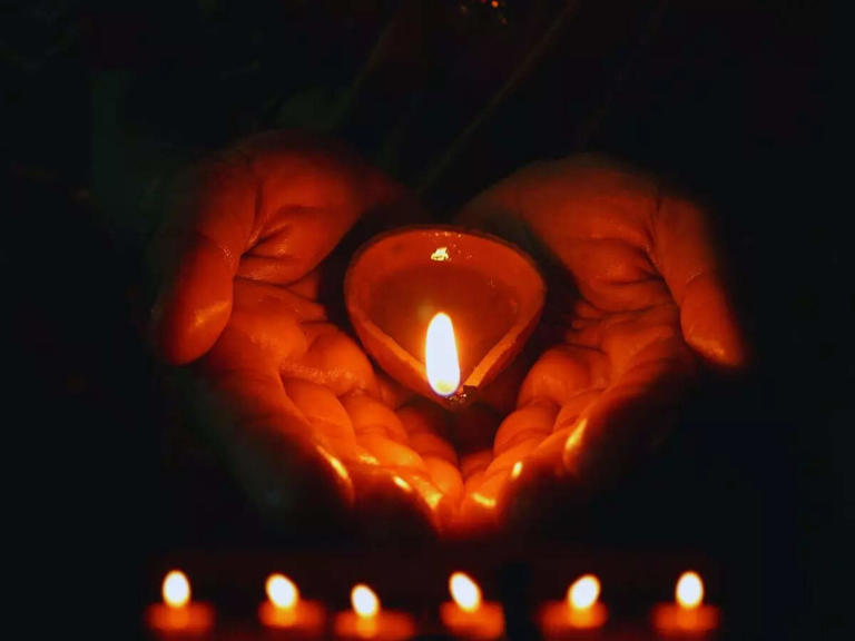 Ayodhya’s Deepotsav 2025 registered 26.17 lakh diyas; make it to ...