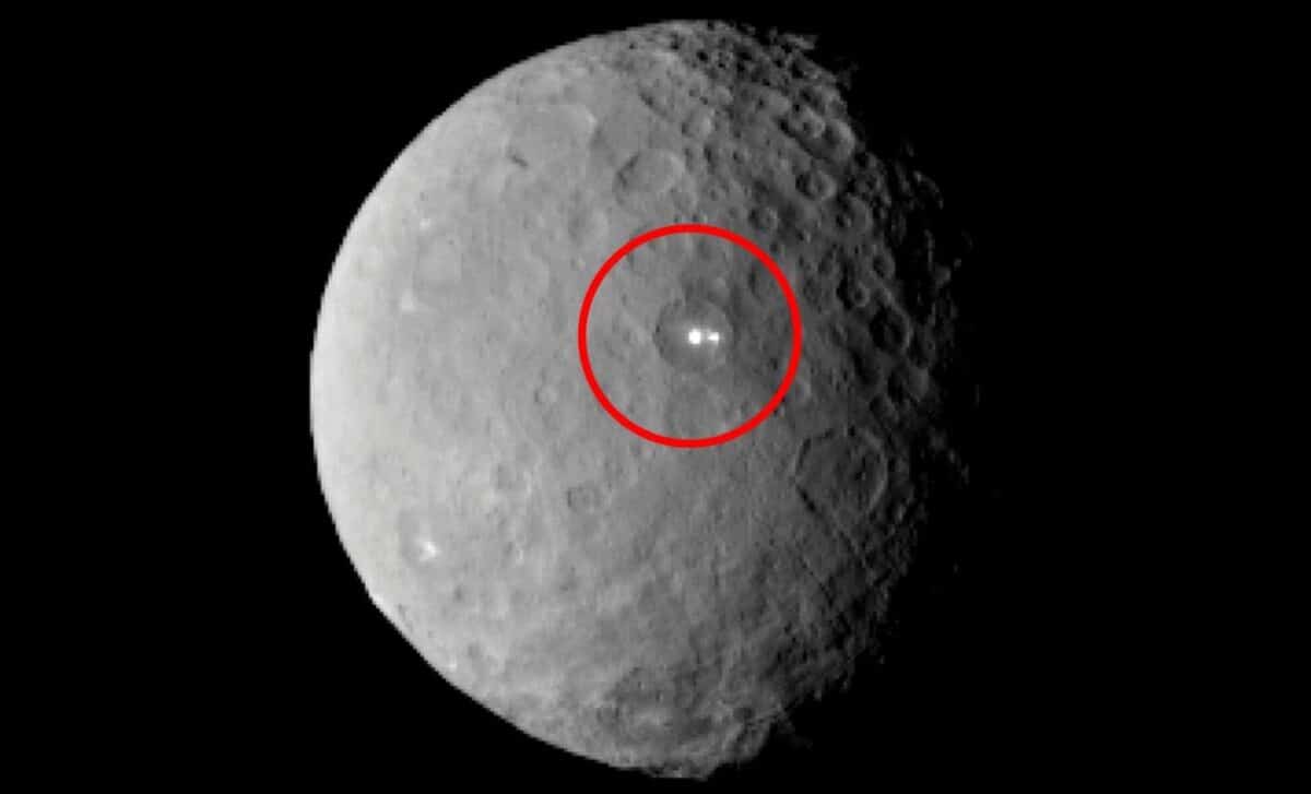 Scientists Keep Spotting Strange Flashes on the Moon, What’s Really ...