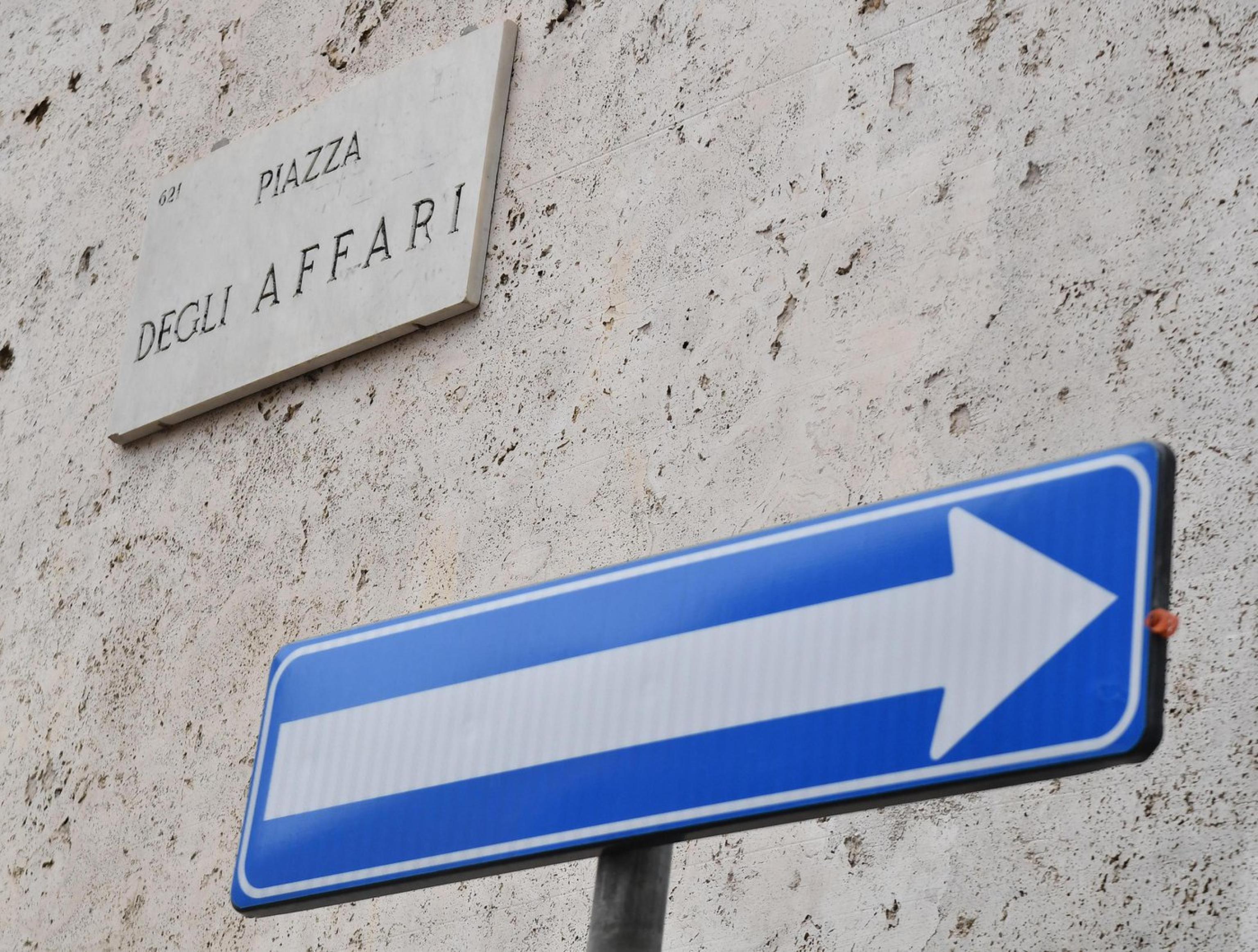 Borsa: Milano positiva (+0,75%), in luce Bper, Bps e Unipol